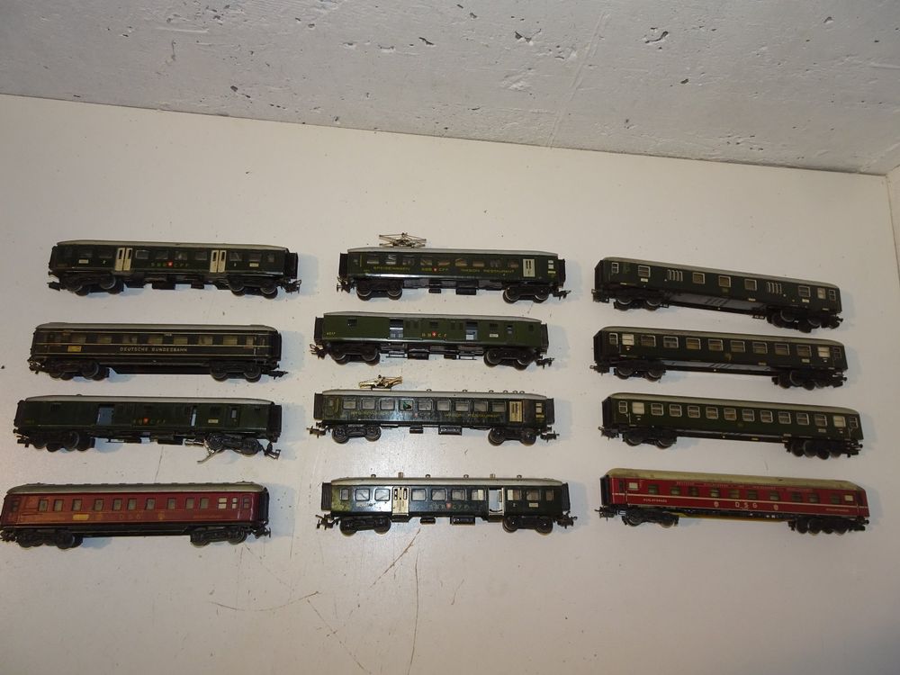 12 Märklin Personenwagen SBB DB HO (Defekt) in Emmenbrücke für CHF 56.9 ...