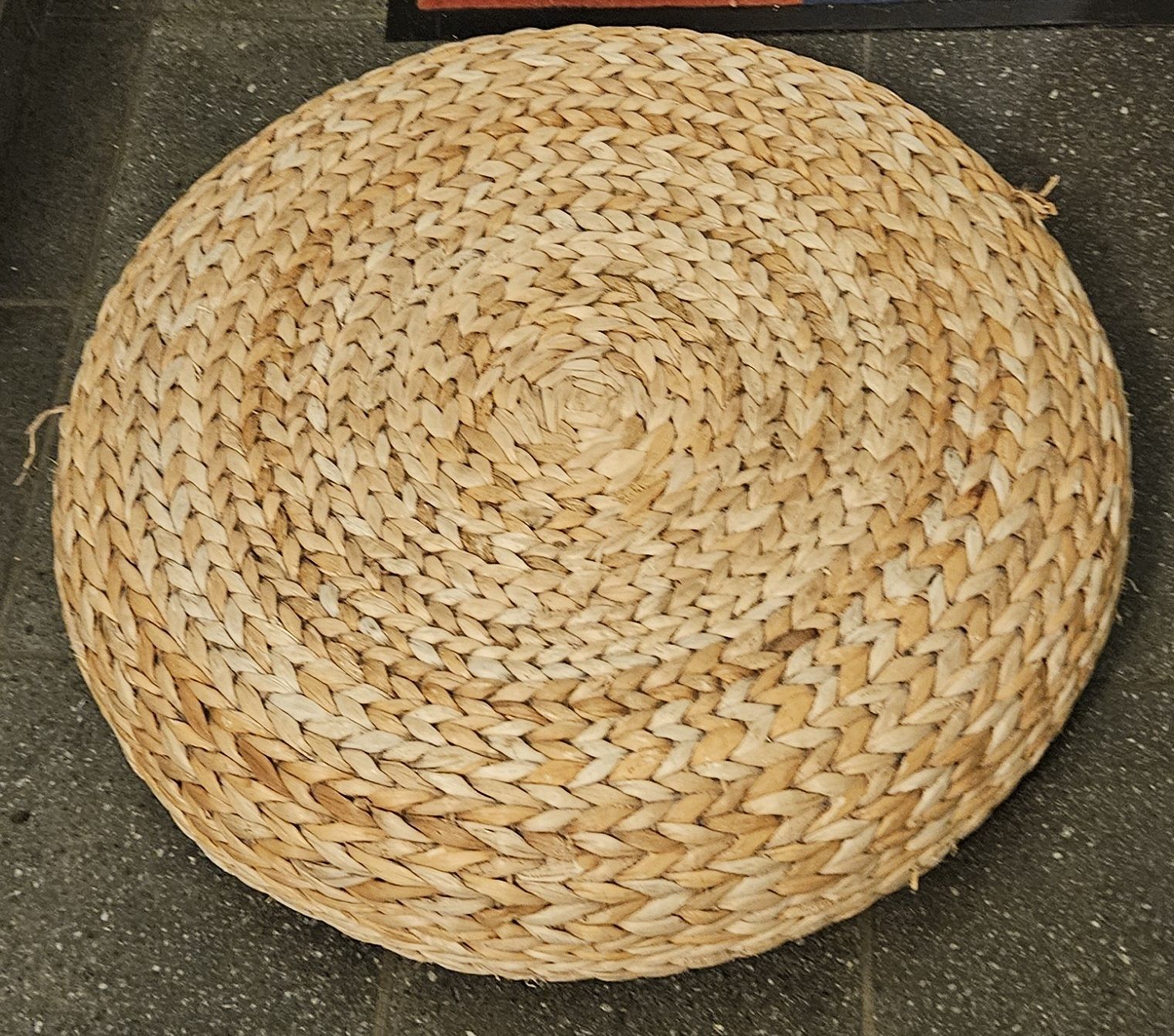 IKEA Alseda Sitzkissen=Pouf aus Bananenstaudenfasern Ø 60 cm (Gebraucht ...