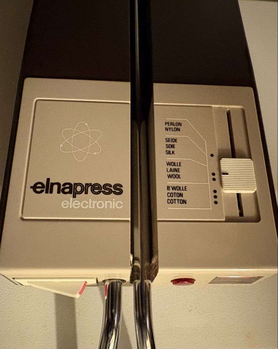 Elnapress électronique, parfait pour vos vêtements d'été! (D'occasion) à Carouge GE pour CHF 25 ...