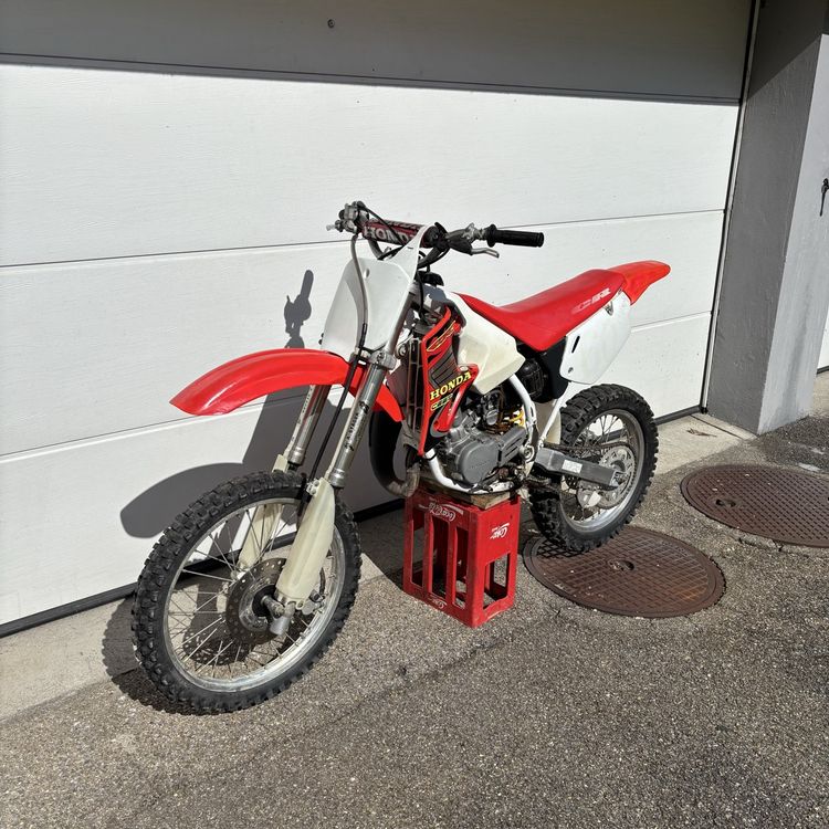 Honda 82 Cr (D'occasion) à Bienne pour CHF 2190 – retrait uniquement | Acheter sur Ricardo