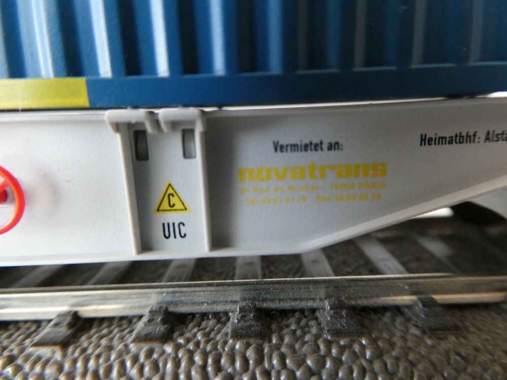 Fleischmann 5247 F Containertragwagen der AAE (Neu und originalverpackt ...