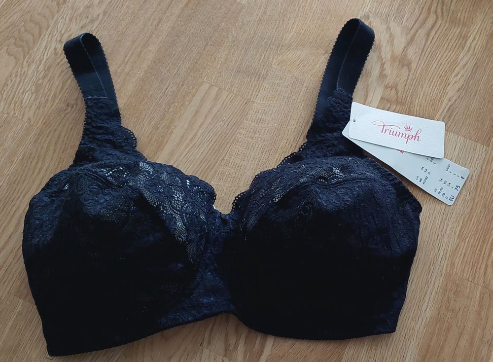 Neuer, süsser Triumph Amourette Spitzen BH Gr. 75F (Neu und originalverpackt) in Zürich für CHF ...