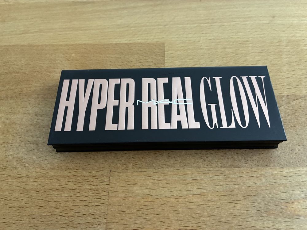 MAC Hyper Real Glow Highlighter Palette limitiert | Kaufen auf Ricardo