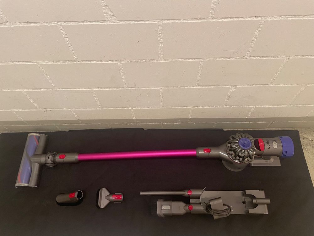 Dyson V8 absolut extra Handstaubsauger (Gebraucht) in Lausen für CHF ...