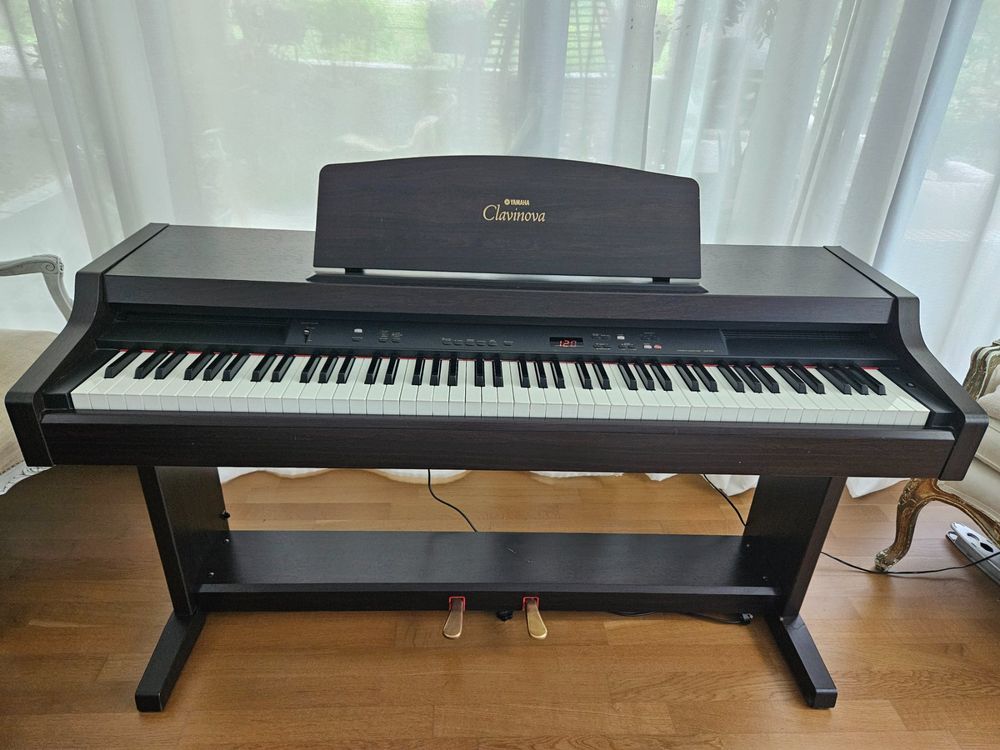 E Piano Yamaha Clavinova CLP 820 (Gebraucht) in Cham für CHF 350 – nur ...