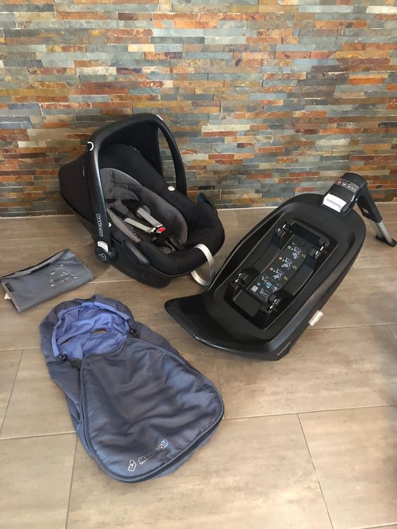 Maxi-Cosi Pebble Plus inkl. 2 way Fix Kindersitz Reboarder | Kaufen auf Ricardo