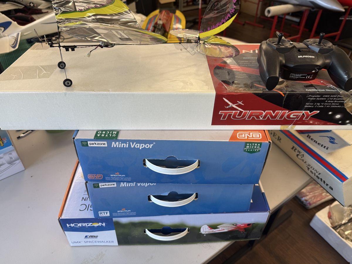 RC Flieger div (Gebraucht) in Felben-Wellhausen für CHF 44 – nur Abholung auf Ricardo kaufen