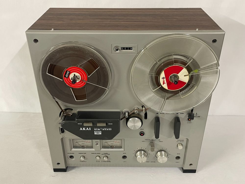 AKAI Bandmaschine Modell GX-215D nicht geprüft (Defekt) in Zürich für ...
