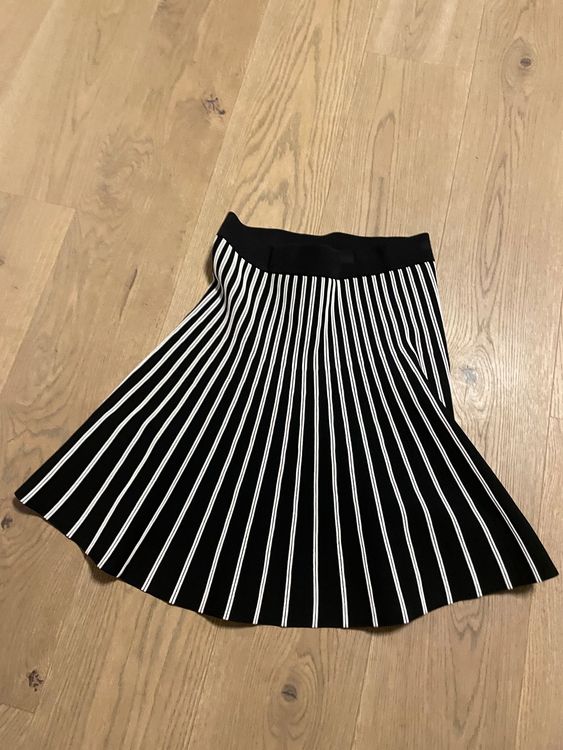 Maje skirt size 3 \ M (Gebraucht) in Bülach für CHF 55 – mit Lieferung ...