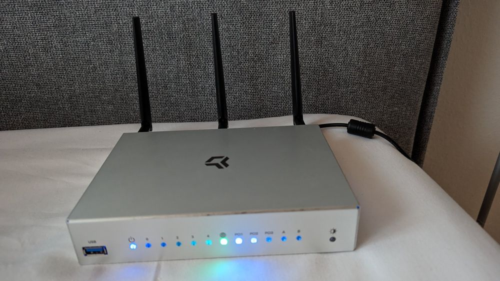 Turris Omnia Open-Source-Router und Home-Server als "2-in-1" | Kaufen auf Ricardo