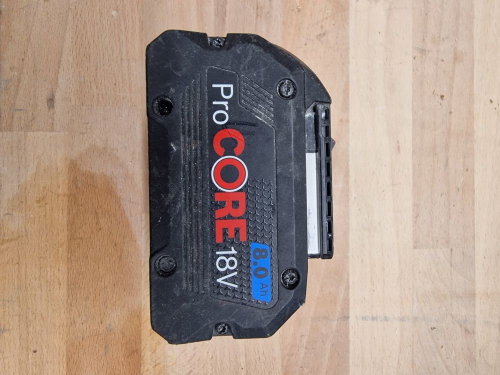 Bosch professional procore Akku 18V 8Ah defekt (5) (Defekt) in Hinwil ...