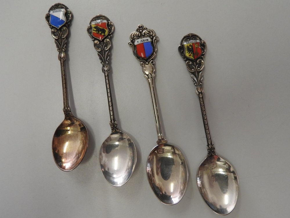 Silberlöffel mit Wappen (Gebraucht) in Stetten AG für CHF 40 – mit Lieferung auf Ricardo kaufen