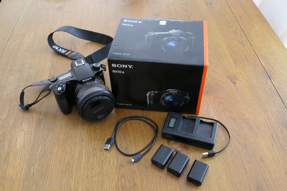 Sony Cyber-shot DSC RX10 III Digitalkamera RX10M3 (Gebraucht | Kaufen ...