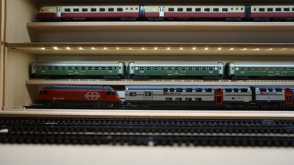 Doppelstock Zug IC2000 Dosto mit Lok Uetliberg Minitrix (Gebraucht) in ...