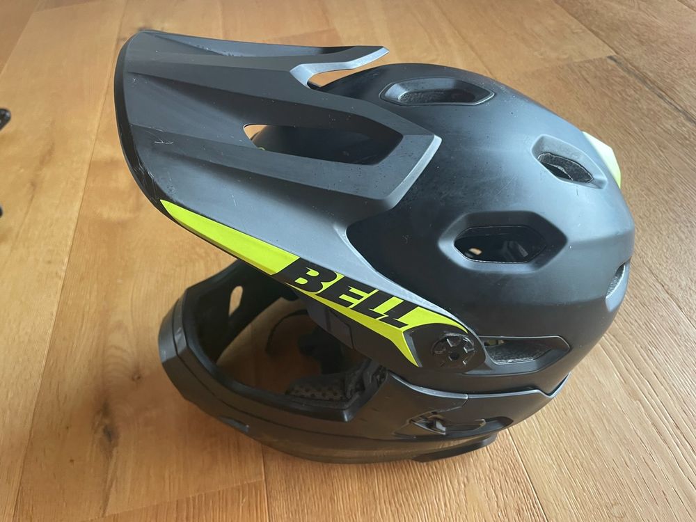Bell Super DH Spherical Gr. L 58-62cm (Gebraucht) in Sumiswald für CHF ...