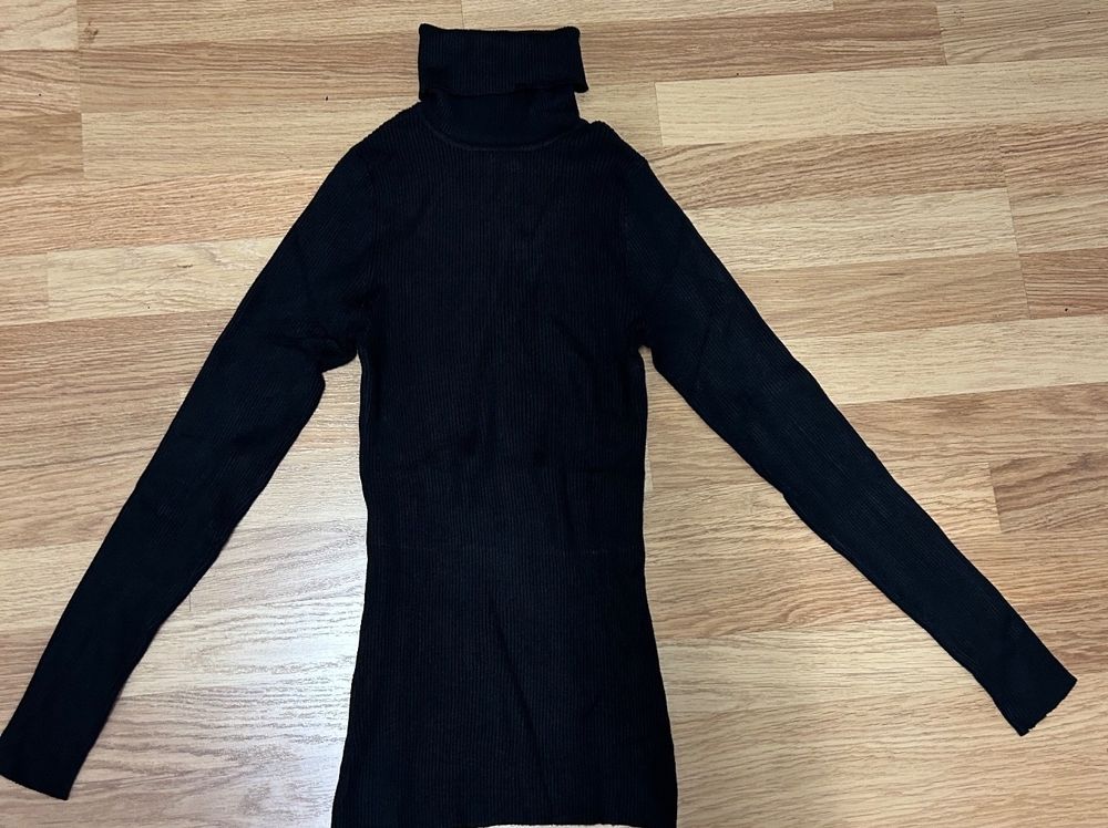 Pulli Anna Field Gr.S | Kaufen auf Ricardo