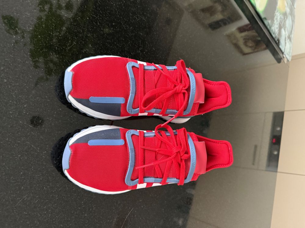 Rote Adidas Turnschuhe Gr.42 2/3 (Neu (gemäss Beschreibung)) in ...