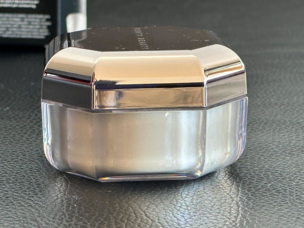 Fenty Beauty PRO Instant Retouch Puder | Kaufen auf Ricardo