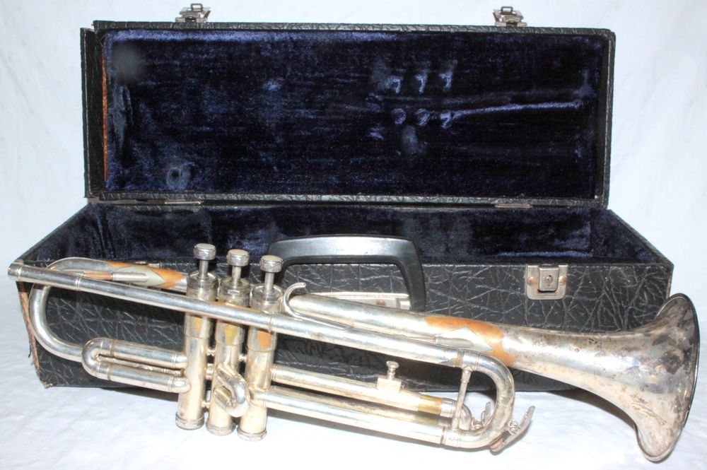 TROMPETE BESSON 35 + Koffer (teildefekt) (Gebraucht) in Allschwil für ...
