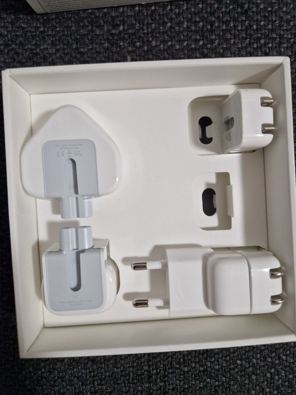 Kit adaptateur Apple / Reise-Adapter Kit (D'occasion) à Peseux pour CHF ...