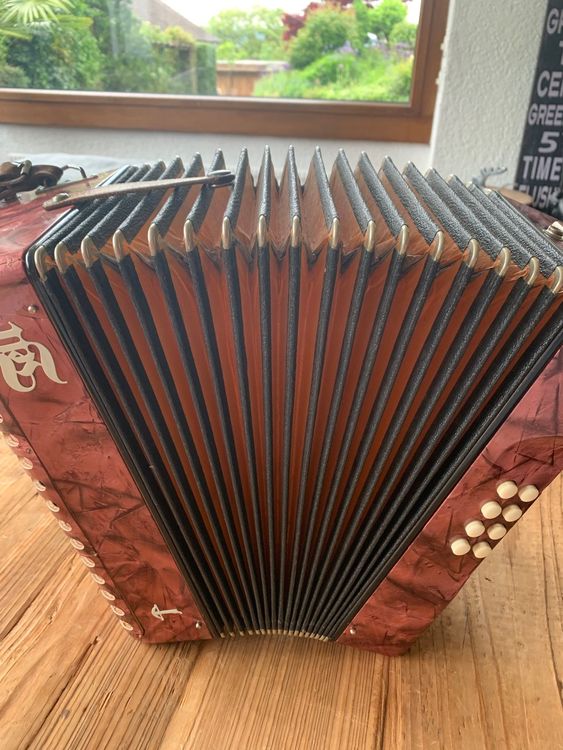 Handharmonika Tell Bachenbülach (Gebraucht) in Kirchdorf AG für CHF 100 ...