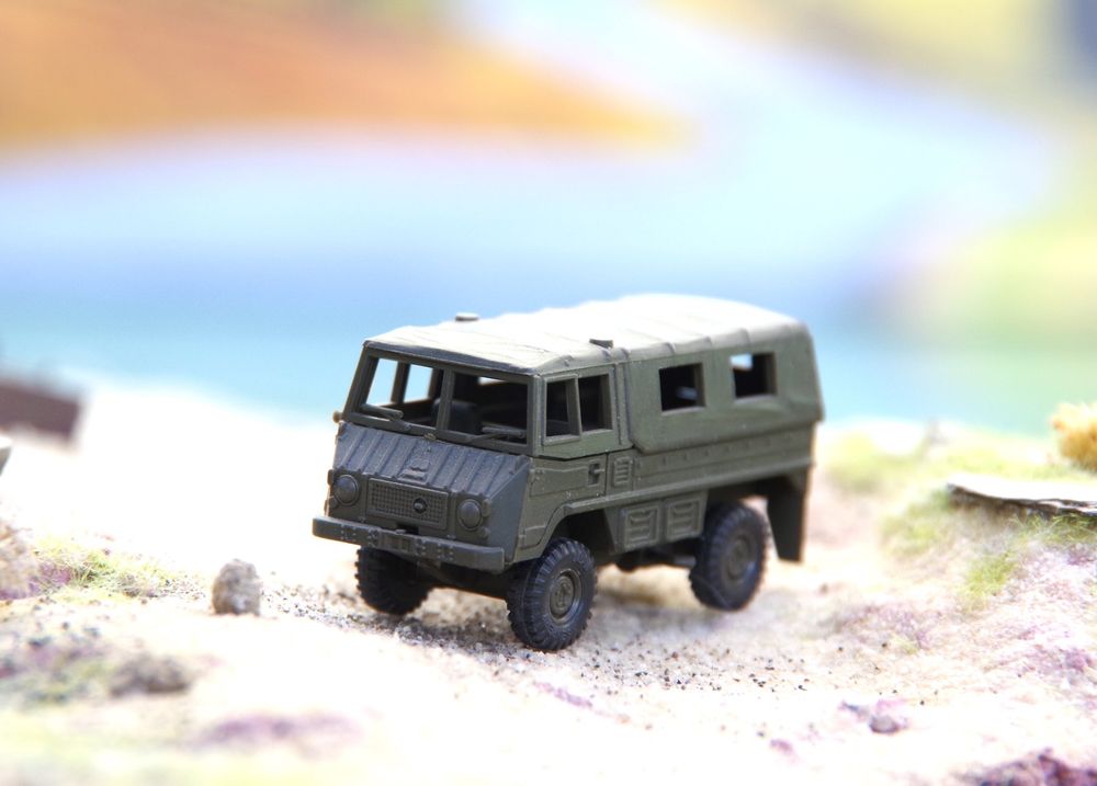 Roco Minitanks 324 H0 Pinzgauer Geländewagen Schweizer Armee (Neu und ...