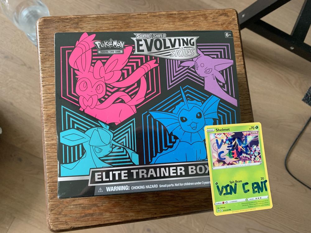 Pokémon ETB evolving skies (Neu und originalverpackt) in Goldau für CHF ...