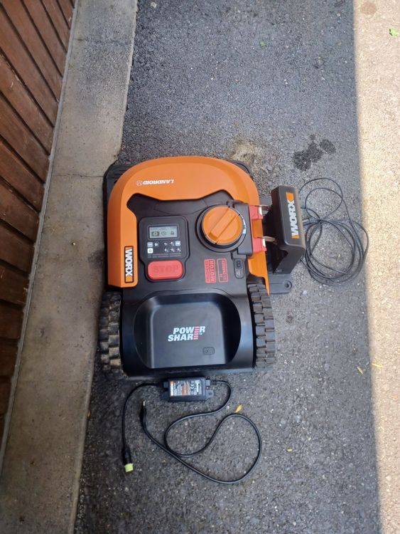 Rasenroboter WORX 4002.1 (Gebraucht) in für CHF 299 – nur Abholung auf ...