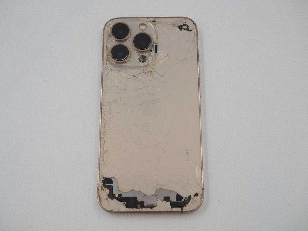 APPLE iPhone 13 Pro iCloud gesperrt (25102358) (Defekt) in Zürich für ...