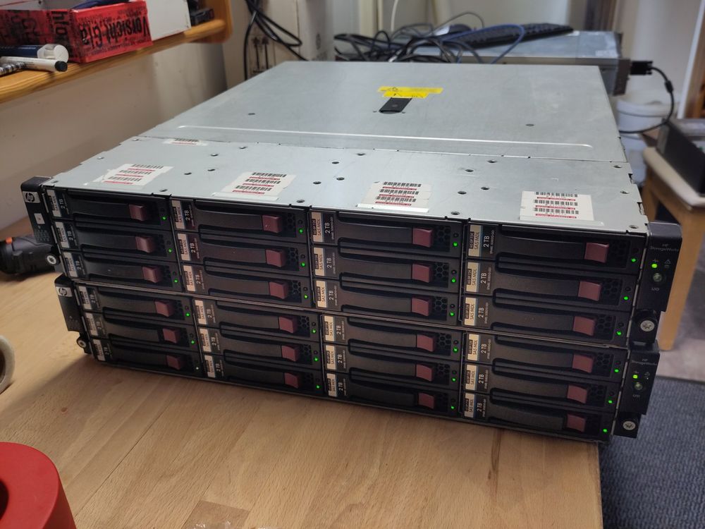 D2600, 12x 2TB , 24TB total Storage | Kaufen auf Ricardo