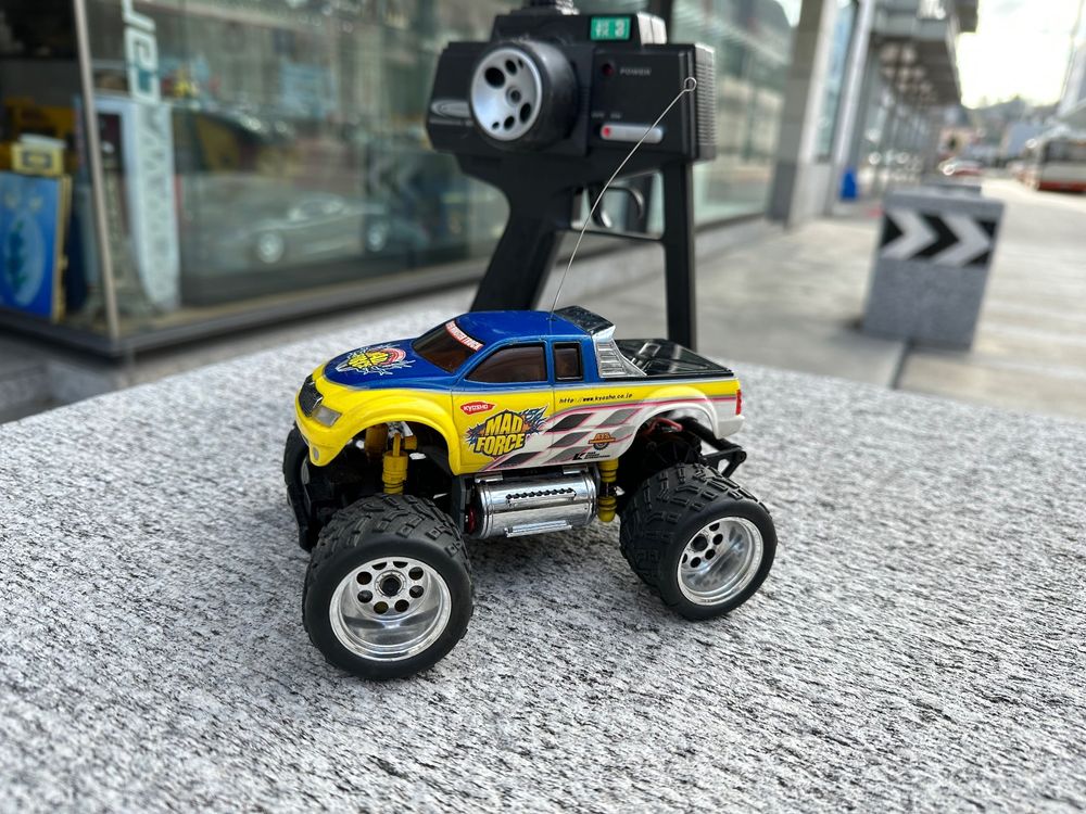 Kyosho MINI-Z Monster Mad Force VINTAGE (Gebraucht) in Chiasso für CHF 99 – mit Lieferung auf ...