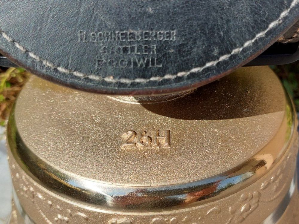 26 cm GROSSE KLOCKE (Gebraucht) in für CHF 205 – mit Lieferung auf ...