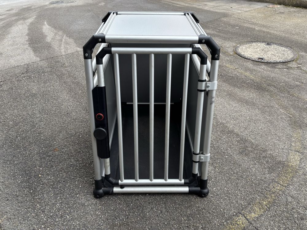 Hundebox Hundetransportbox (Gebraucht) in Winterthur für CHF 169 – nur Abholung auf Ricardo kaufen