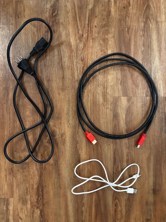 Playstation 4 Pro mit 3 Controller + 6 Top Games! (Gebraucht) in ...