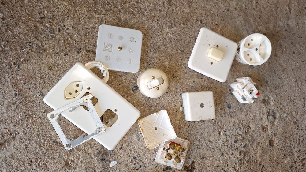 Elektro Stecker 400 V Elektromaterial alt Strom Steckdosen | Kaufen auf ...