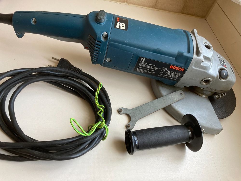 BOSCH Winkelschleifer GWS 23 - 230 J | Kaufen auf Ricardo