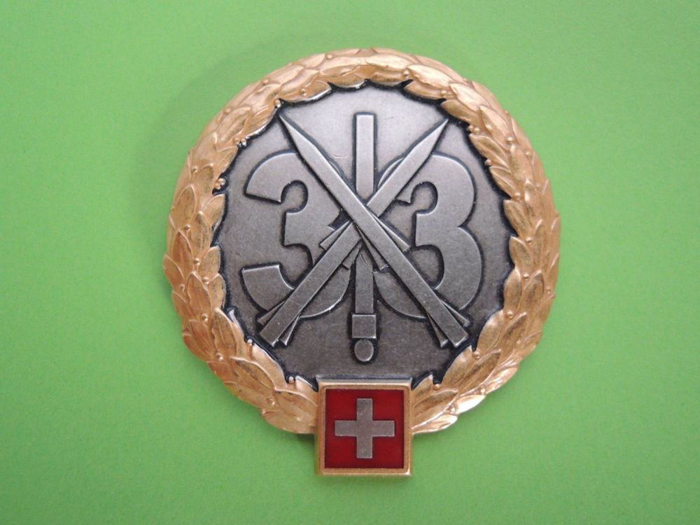 Schweizer Armee Emblem für Béret in sehr schönem Zustand (Gebraucht) in ...