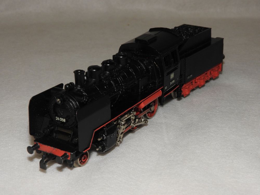 Märklin 3003, DB BR 24 Personenzuglokomotive mit Tender | Kaufen auf Ricardo