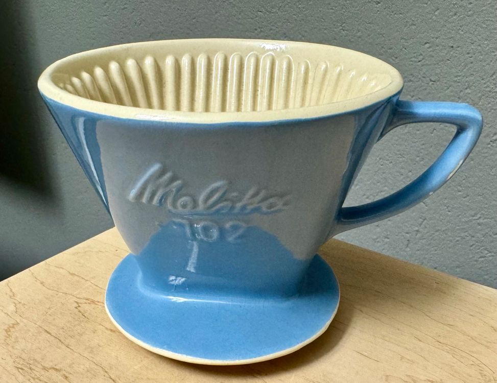 Melitta Porzellan Kaffeefilter 102 3-Loch blau-weiss (Gebraucht) in ...
