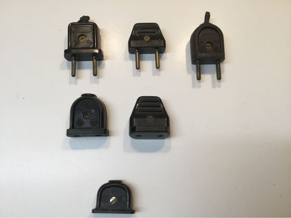 Alte 2 Pol Stecker aus Bakelit (Gebraucht) in Kreuzlingen für CHF 20 ...