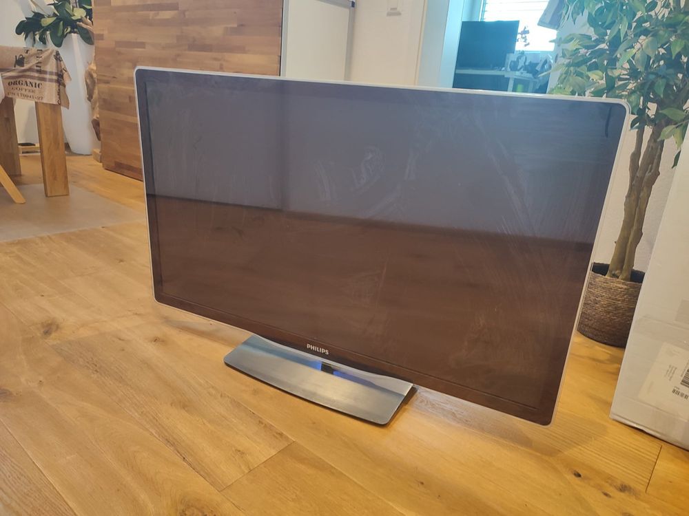 PHILIPS 46 Zoll 46PFL8606K/02 Smart LED TV (Gebraucht) in Geuensee für ...