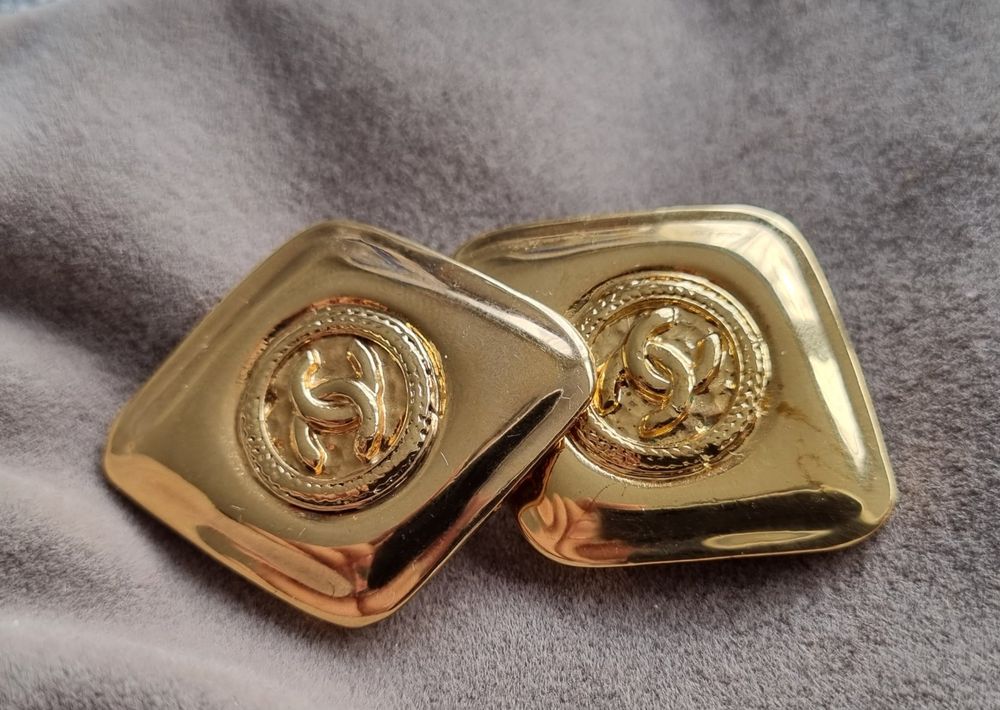 Chanel original Vintage Ohrringe / Ohrclips (Gebraucht) in Naters für CHF 146 – mit Lieferung ...