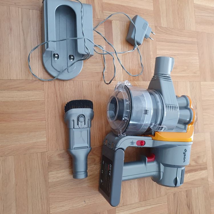 Dyson DC16 nouvelle batterie | Kaufen auf Ricardo