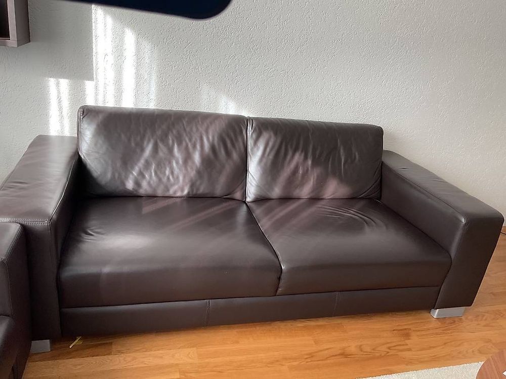Sofa (2er und 3er), Ledersofa (Gebraucht) in Zürich für CHF 1 – nur Abholung auf Ricardo kaufen