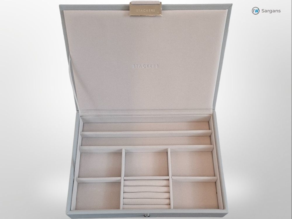 STACKERS Classic top Schmuckbox 25x18cm (Neu (gemäss Beschreibung)) in Sargans für CHF 6 – mit ...