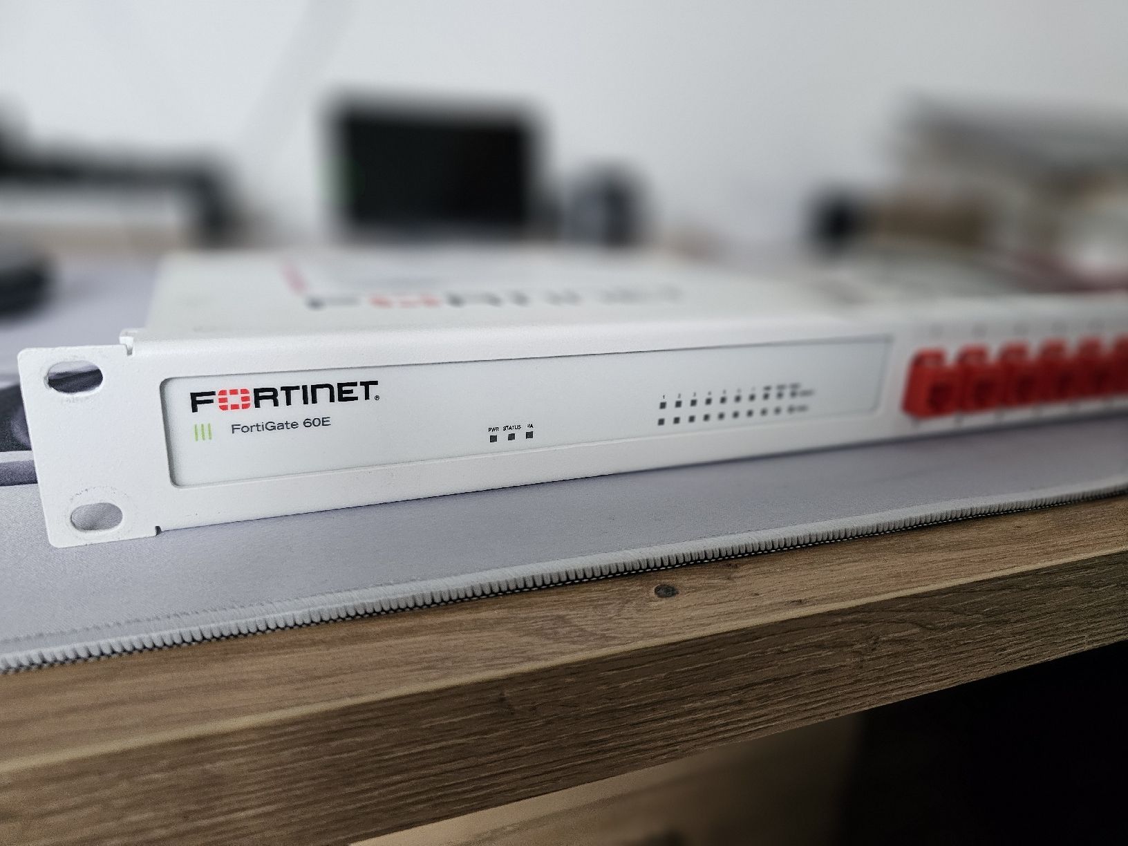 Fortigate 60E inkl. Rackmount (Gebraucht) in Hugelshofen für CHF 150 ...