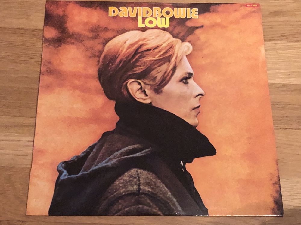 David Bowie. 1977. Neuwertig. LOW (Gebraucht) in Faulensee für CHF 15 – mit Lieferung auf ...
