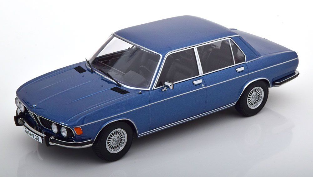 BMW 3.0S E3 2.Serie 1971 blaumetallic 1/18 KK-Scale NEUHEIT | Kaufen auf Ricardo