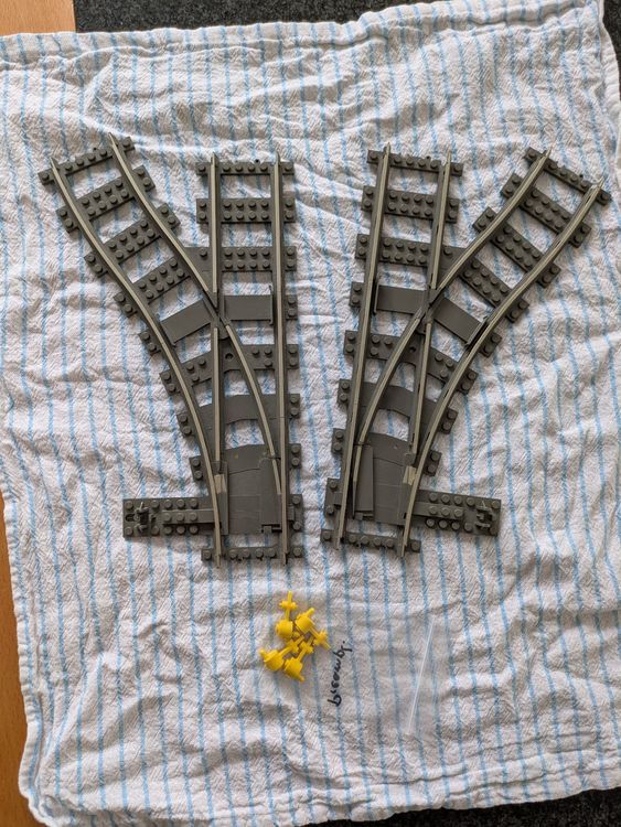 Lego 4531 9V Eisenbahnschienen Weichenpaar L+R (Gebraucht) in Hochdorf ...