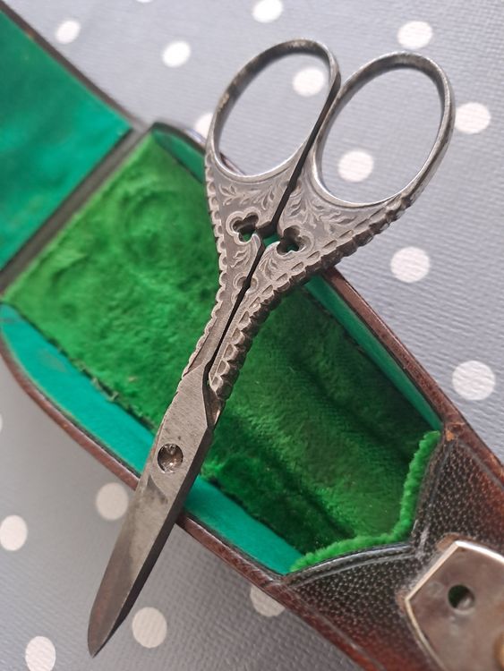 Antik Schere M. Schaerer Bern (Defekt) in Neuhausen am Rheinfall für ...